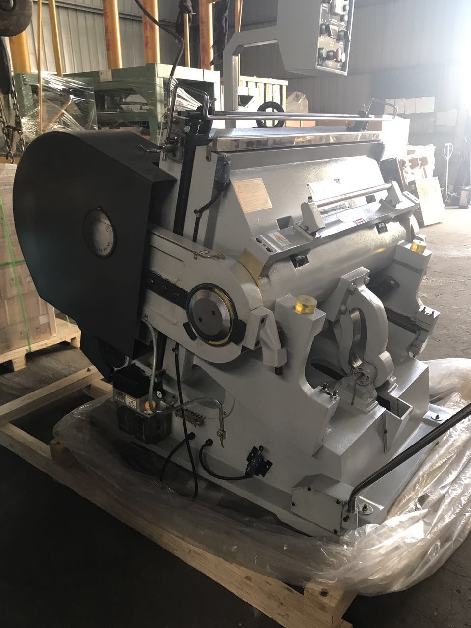 Die Cutting and Creasing Machine from China manufacturer - Koten Machinery